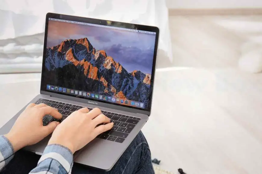 MacBook Pro Startup Options: Ultimate Guide to Key Combinations - Tom's ...