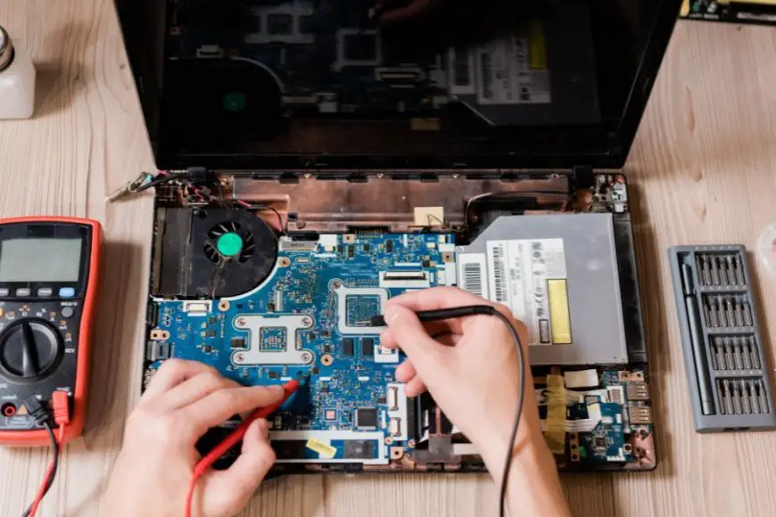 How Much Does It Cost to Repair Laptop Screen: Insights - Tom's Review Box