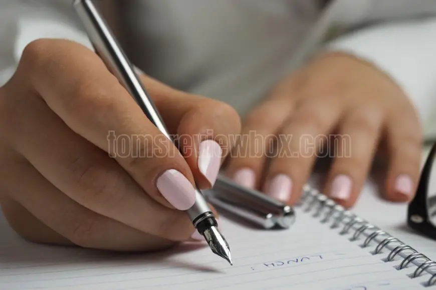 What Is a Styptic Pen? Safety, Use, and Effectiveness Explained - Tom's ...