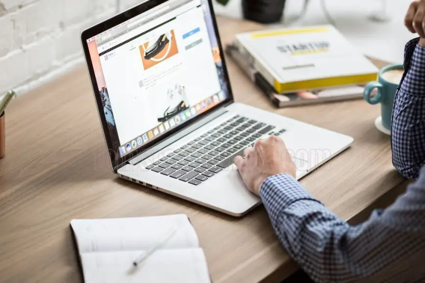 How to Make Your Computer Screen Brighter, Manually and ... - Tom's ...